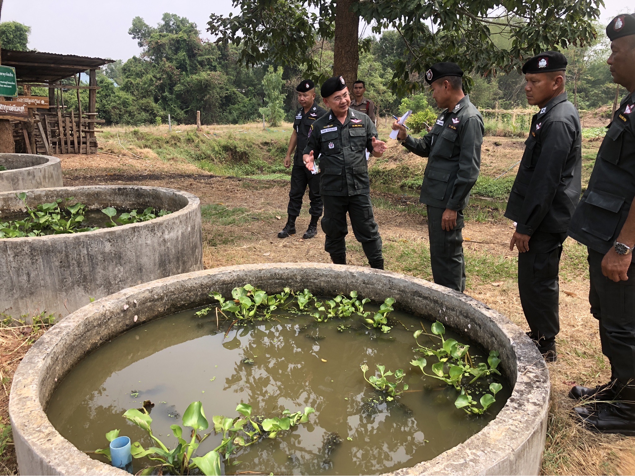 ตรวจความพร้อมและติดตามผลงานที่ได้รับการพิจารณาคัดเลือกในการประกวดผลงานตามหลักปรัชญาของเศรษฐกิจ ...